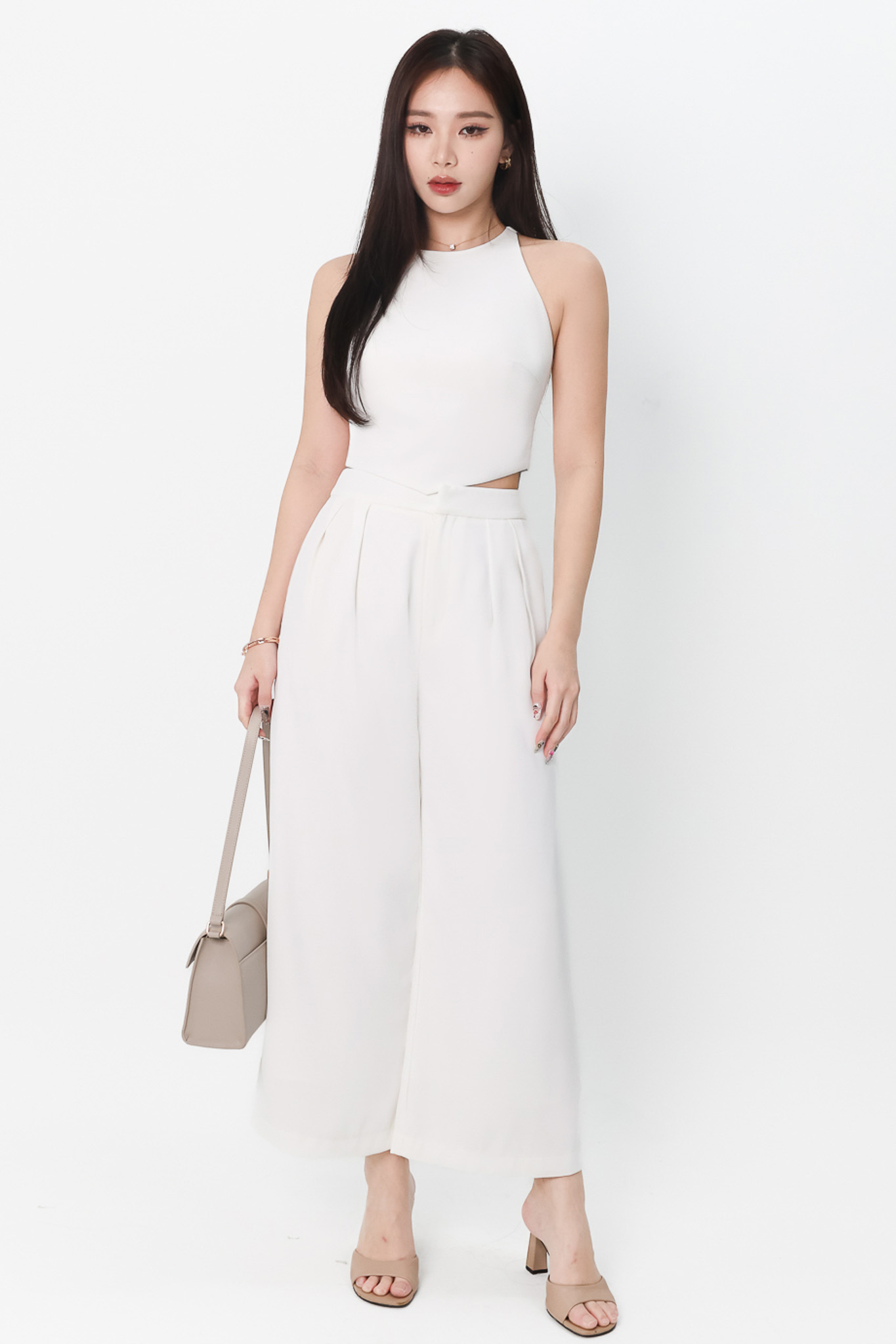 Chernise Co-ord Set in White ( Petite Length )