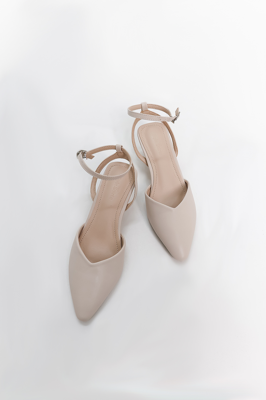 DEFECT | Payton Pointed Heels in Nude in 38 | The Style Soirée